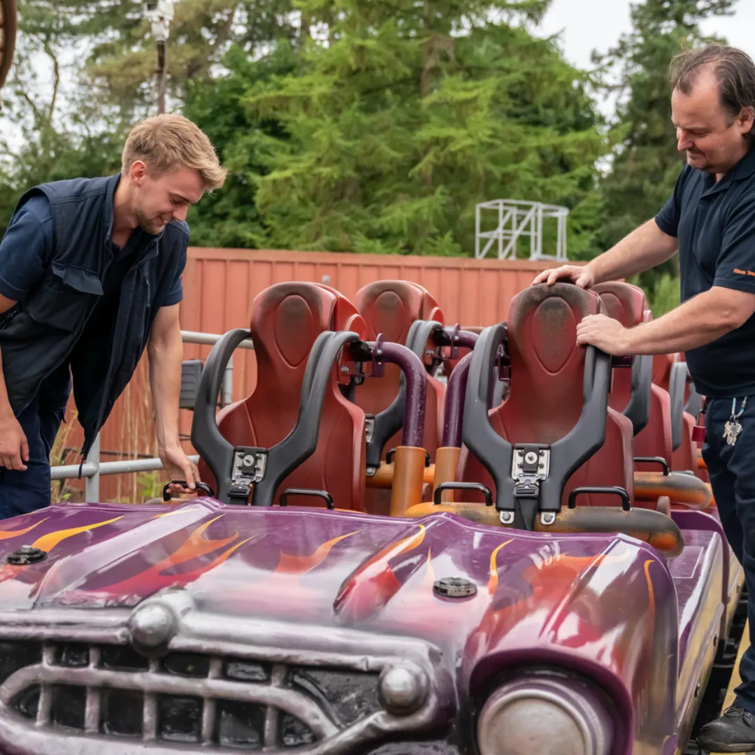 Job Vacancies | Alton Towers Resort Job Vacancies | Alton Towers Resort